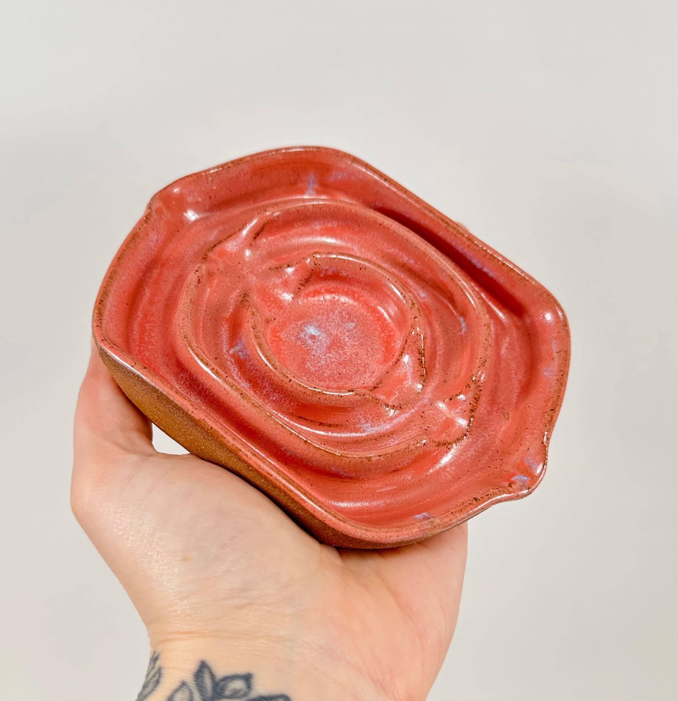 Soap Dish – Black Cat Pottery